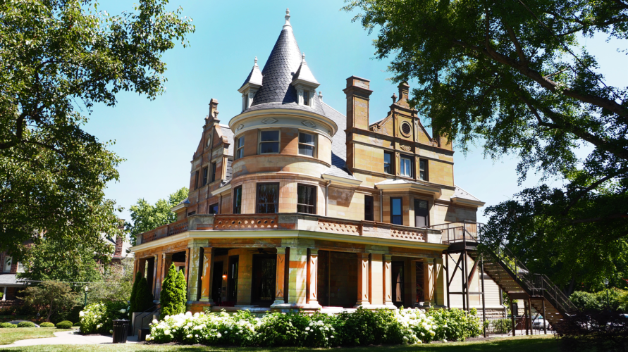 5 Things to LOVE about the Cincinnati Public Library's Clifton Branch